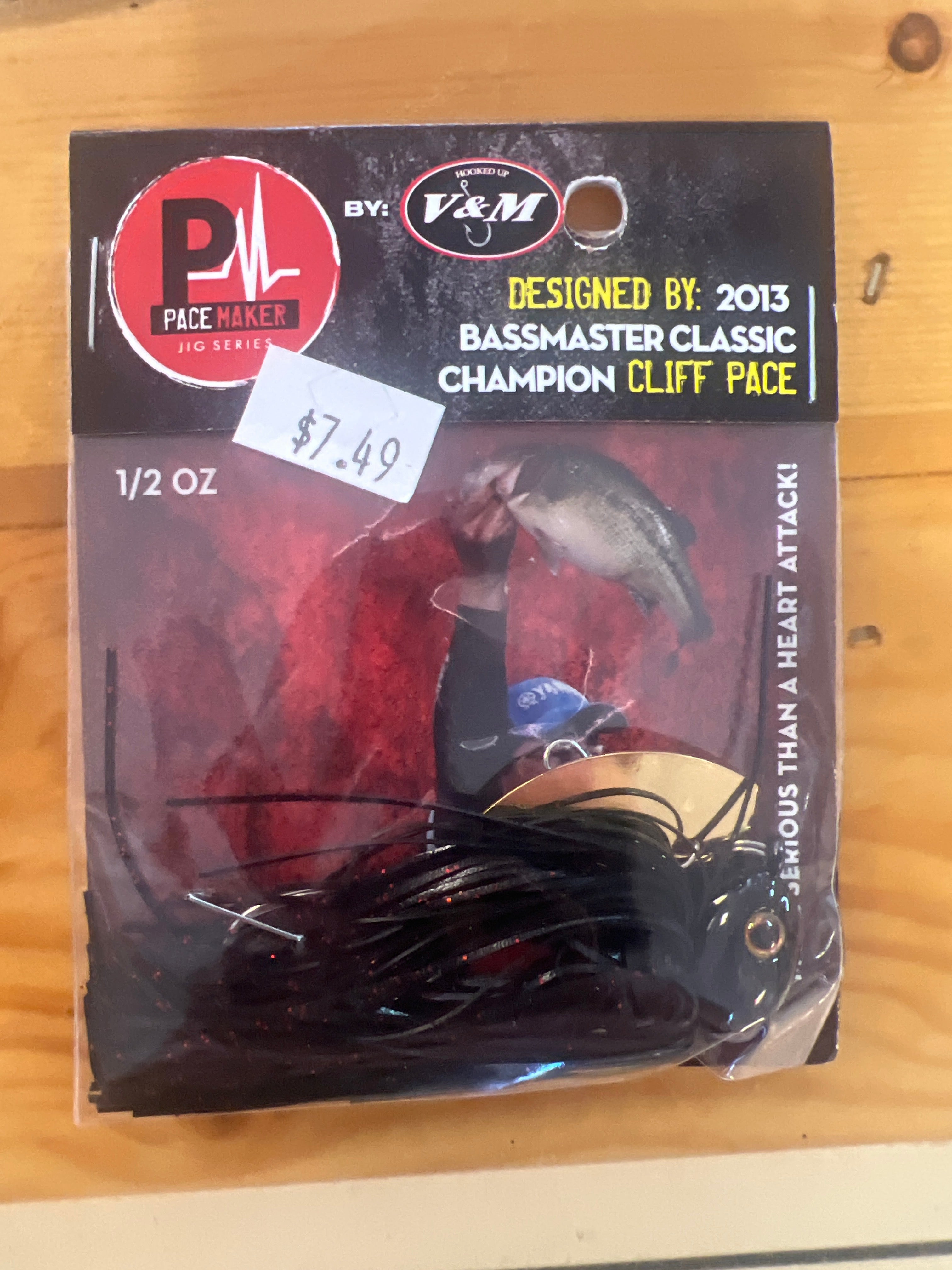 V&M Pacemaker Lightning 1/2 oz. Black Red Scale – Lake Fork Resort
